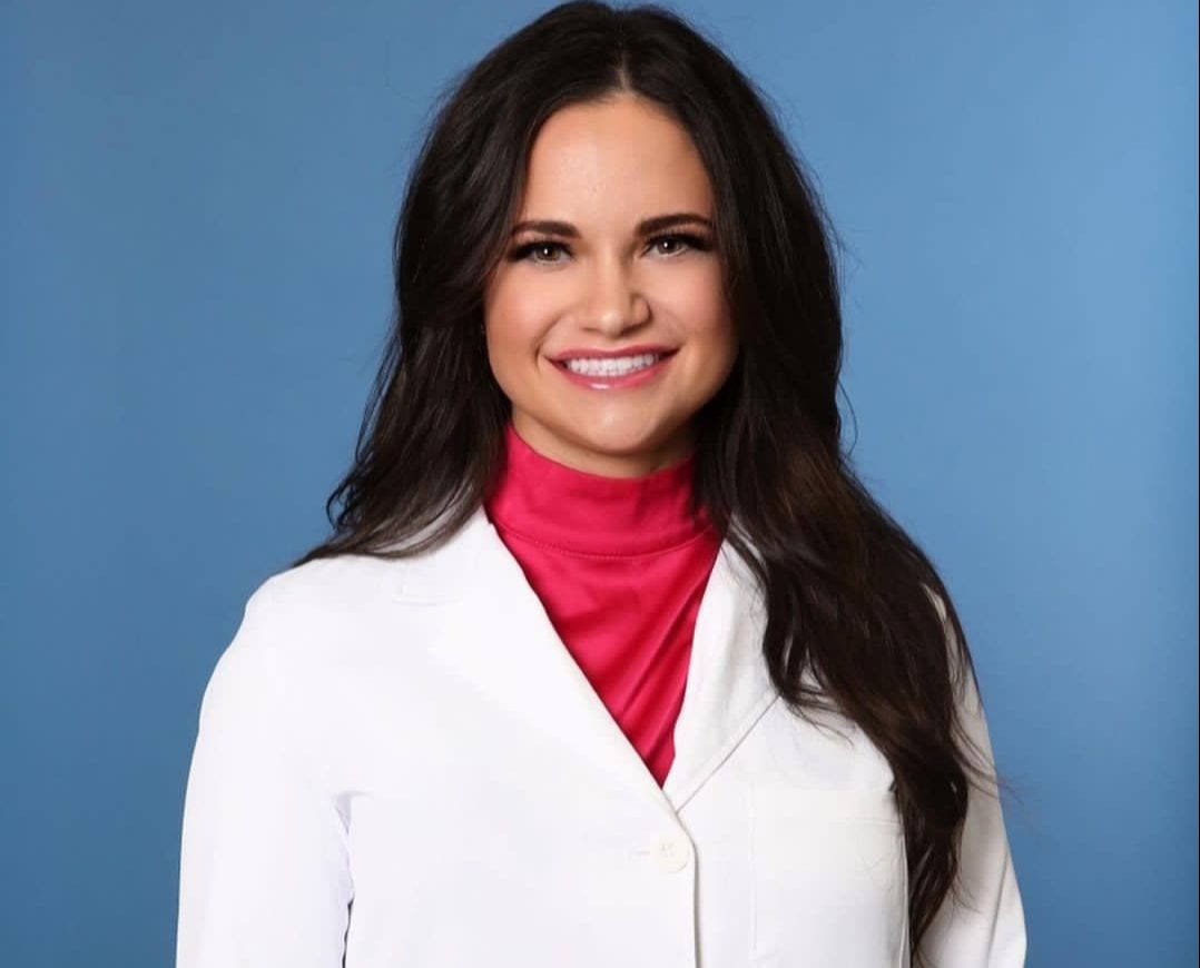 Ashley Randermann (Love Is Blind) Age, Wikipedia, Height, Husband ...